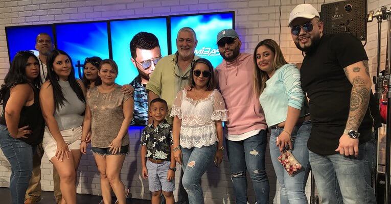 Los ganadores de boletos para Miami Bash conocen a Alex Sensation ...